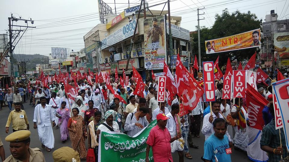 Thousands Protest Across the Country to Mark the Completion of 4 Years ...