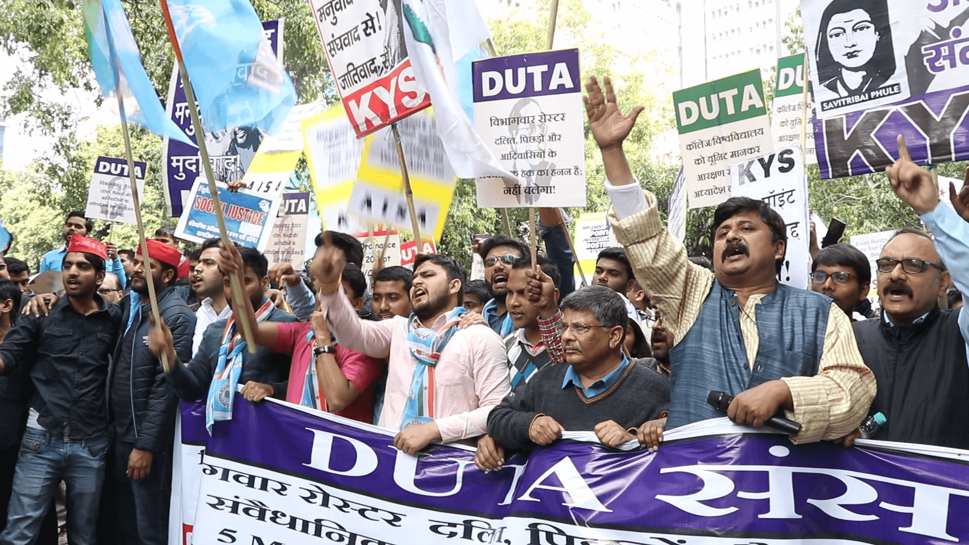 Save Reservation, Save Constitution: Protesters Warn Modi Govt | NewsClick