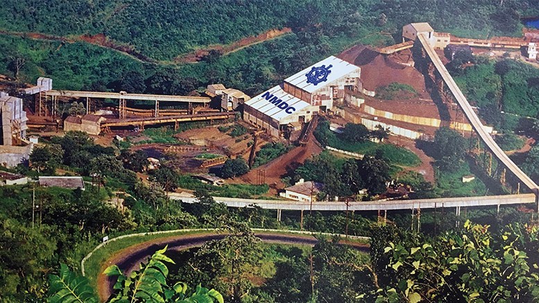 Bailadila Iron Ore Mining: Why Adivasis Prefer NMDC Over Adani | NewsClick