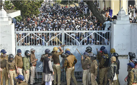 CAA Protest: Outraged Students Keep UP on Boil, Police on its Toes ...