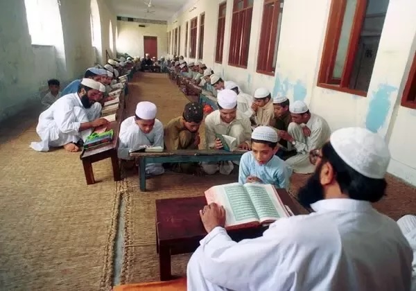 Madrasa Discourses: Muslims Want Seminaries Upgraded, Face Political ...