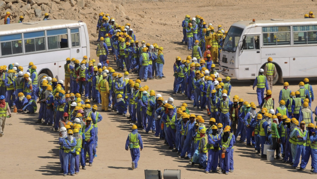 Qatar Announces Non-Discriminatory Minimum Wage, Changes to Kafala ...