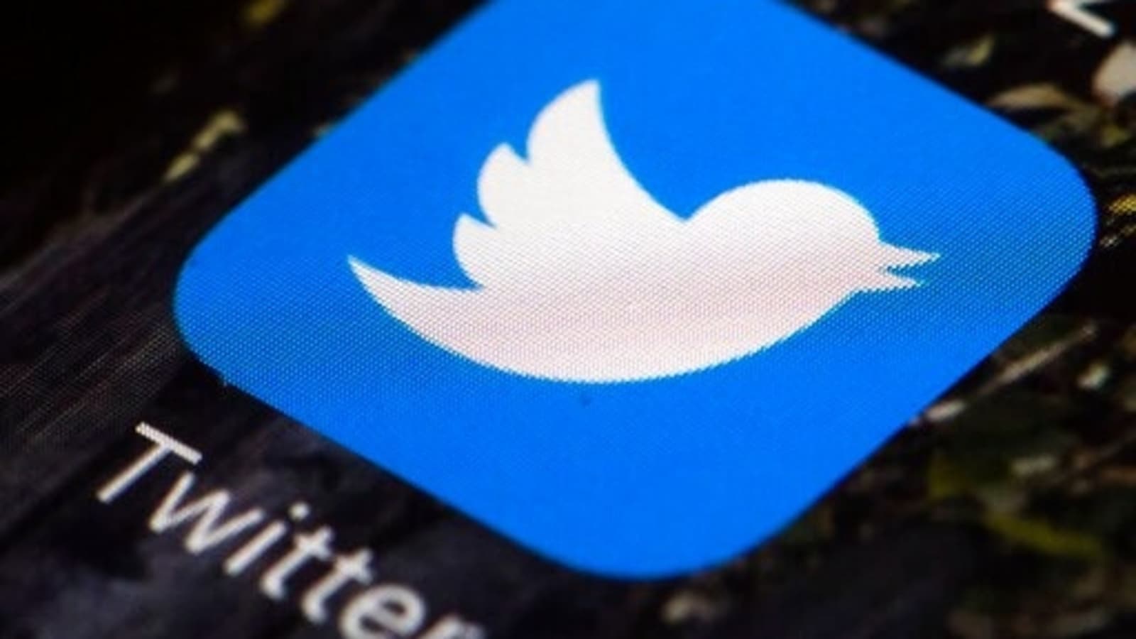 Spat Worsens as Govt Gives Twitter 'One Last Notice' to Comply With IT ...