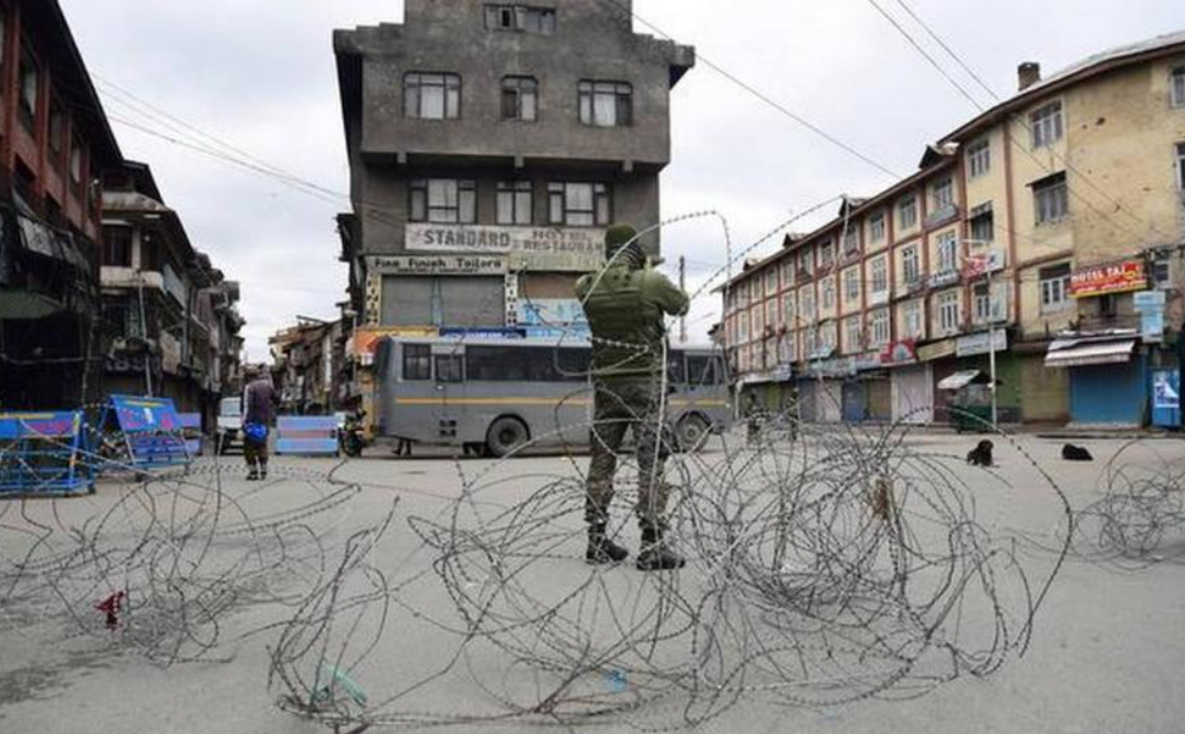 Chief of Lashkar Offshoot, aide Killed in Srinagar Encounter | NewsClick