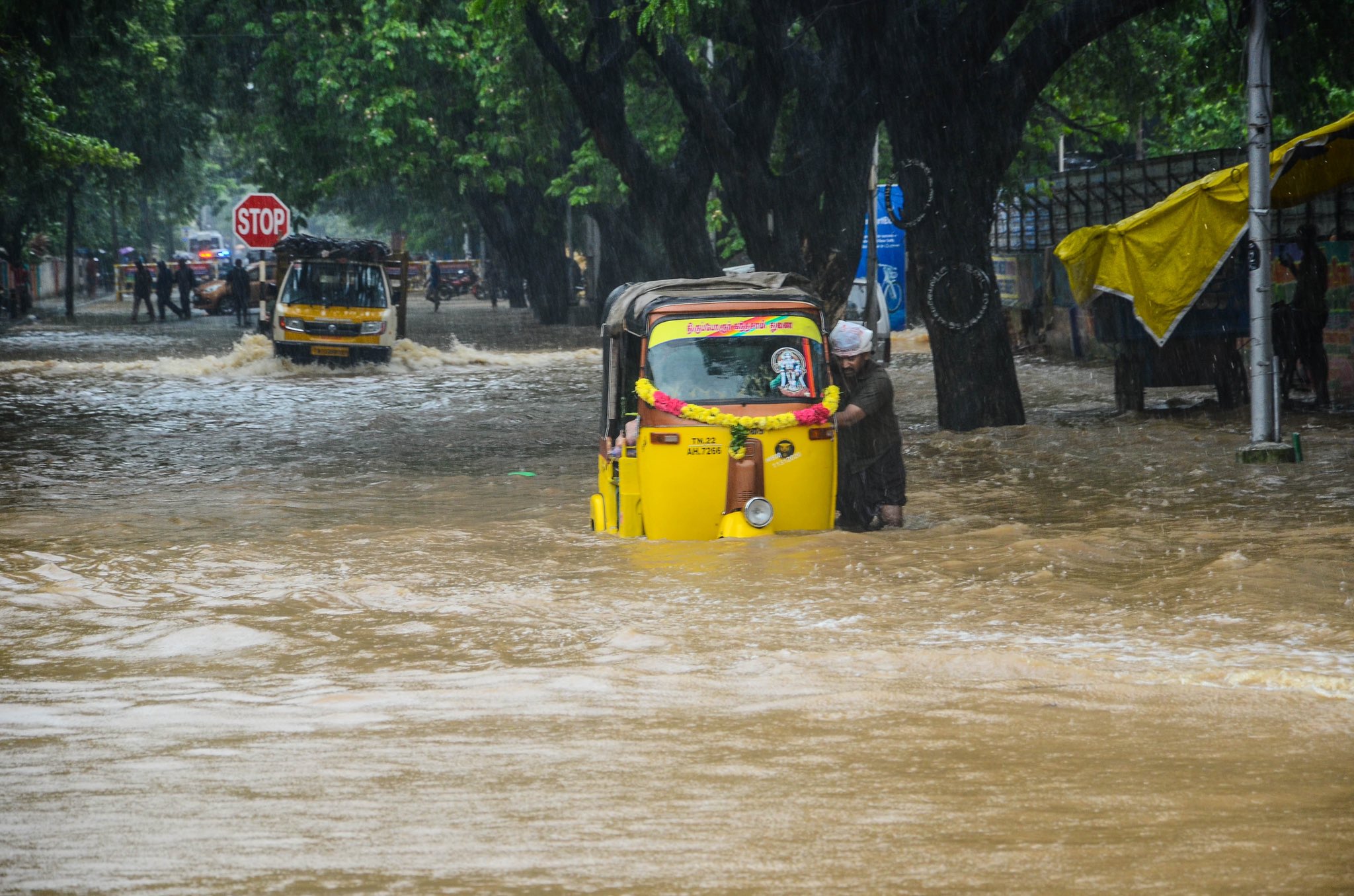 Heavy Showers Flooding Drown Chennai 14 Killed In Rain Battered Tamil