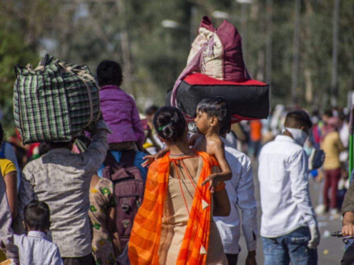 UP Migrants in Mumbai Keep an Eye on Assembly Polls | NewsClick