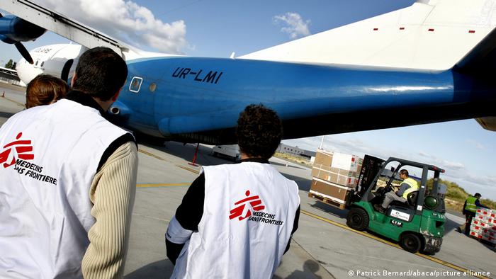 Gunmen Kidnap 5 MSF Workers in Cameroon | NewsClick
