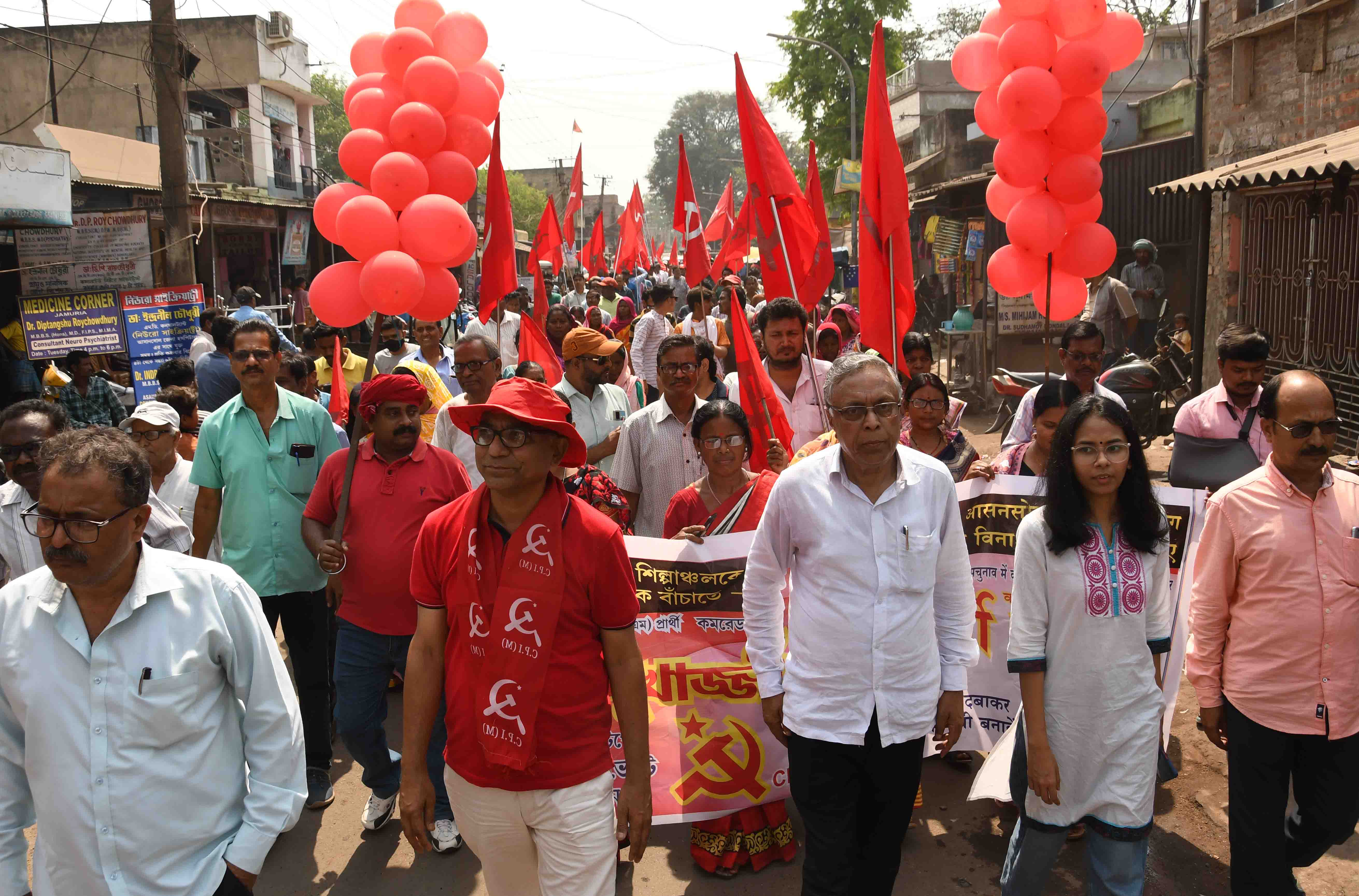 Kolkata Police Prevents CPI(M) Candidate from Holding Rally as ...