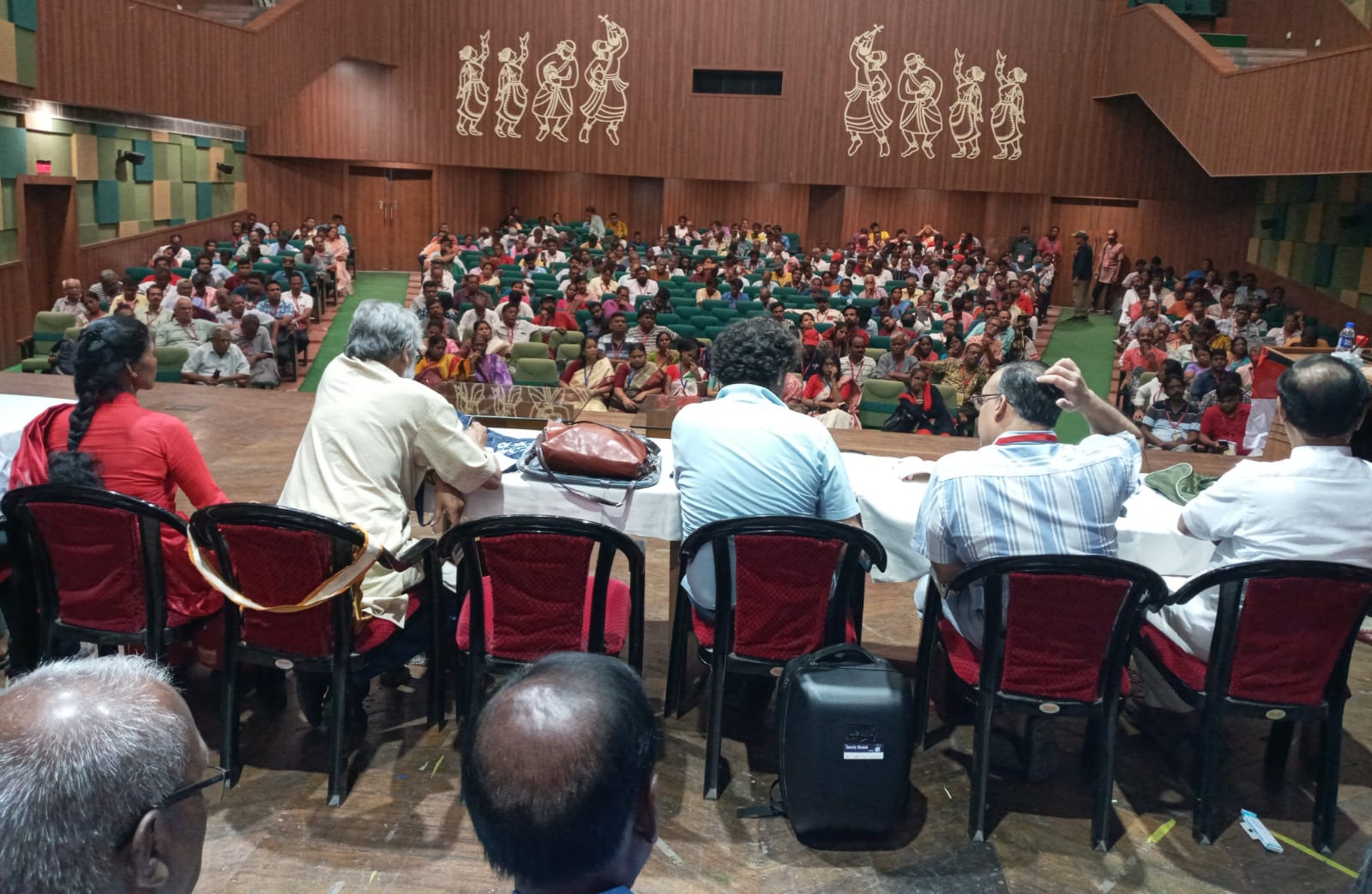 WB: Slum Dwellers' Conference Demands End to Evictions | NewsClick