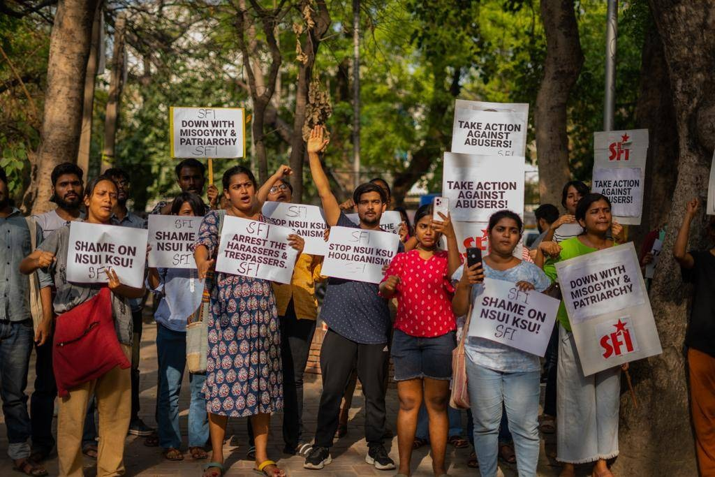 SFI Delhi State Committee Member Alleges Attack by NSUI-KSU ‘Hooligans ...