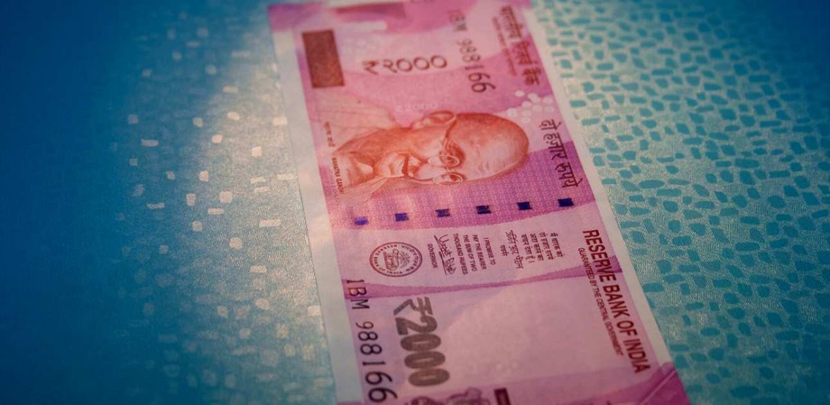 Withdrawal of ₹2,000 Notes: Mistakes Repeated are Costly | NewsClick