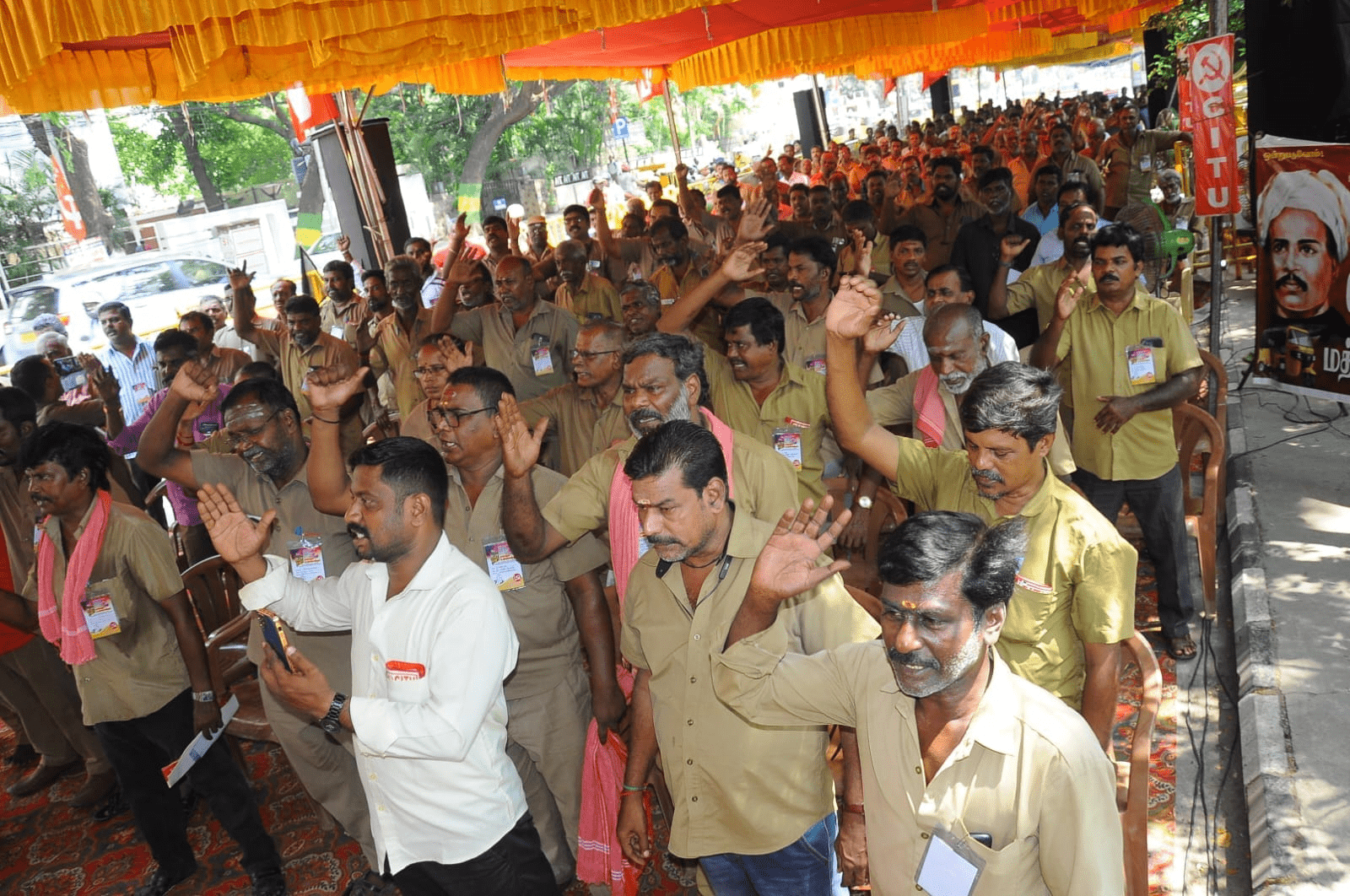 Tamil Nadu Auto Drivers Demand DMK-Govt to Revise Metre Fare | NewsClick