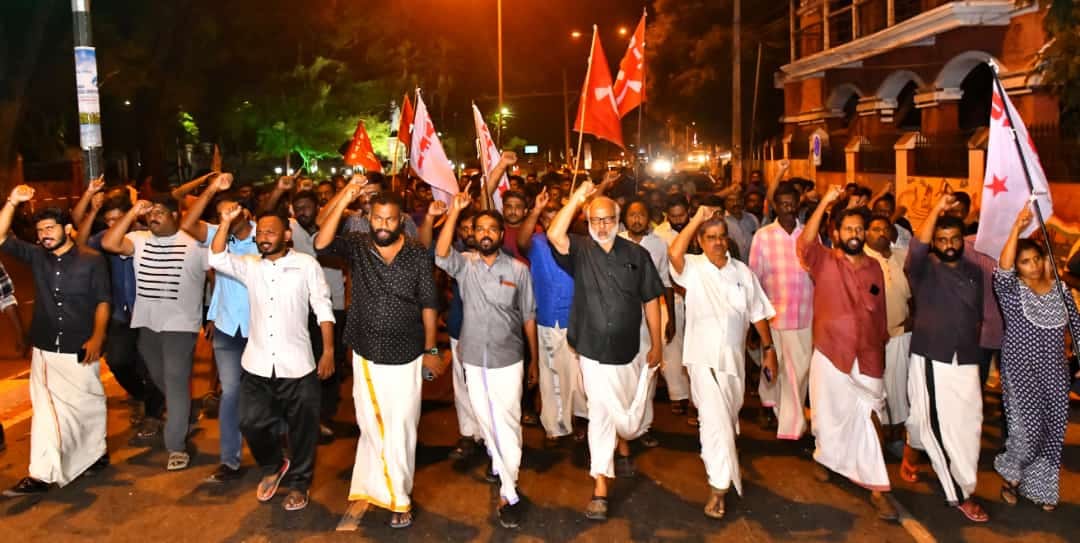 Kerala: CPI(M), DYFI Hold Protests Against Arvind Kejriwal’s Arrest ...