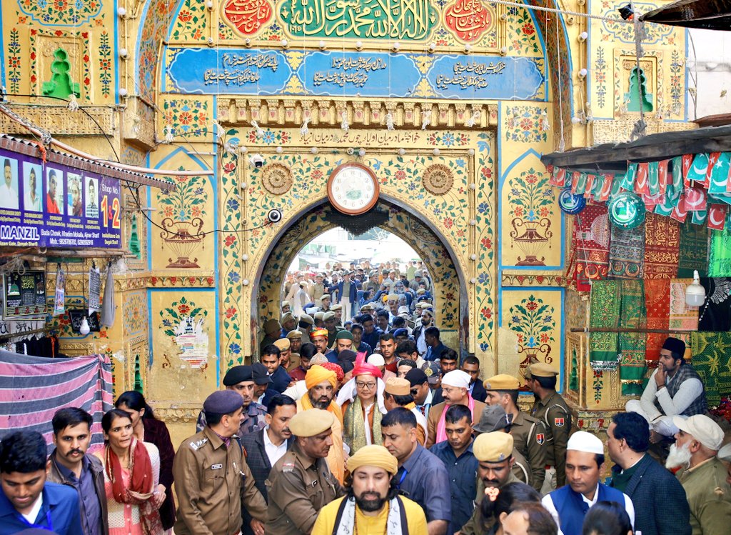 What’s Stopping Modi From Visiting Ajmer Sharif, Offering ‘Chaadar ...