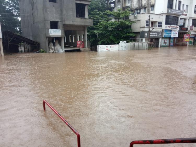 Maharashtra Floods: Thousands Stranded in Kolhapur and Sangli ...