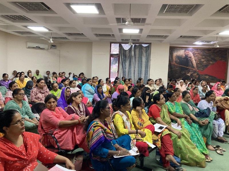 Anganwadi Federation Urges Centre And States To Implement Sc Ruling On