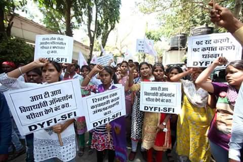 SFI and DYFI Protest in Mumbai, CM Assures to Take Action On the ...